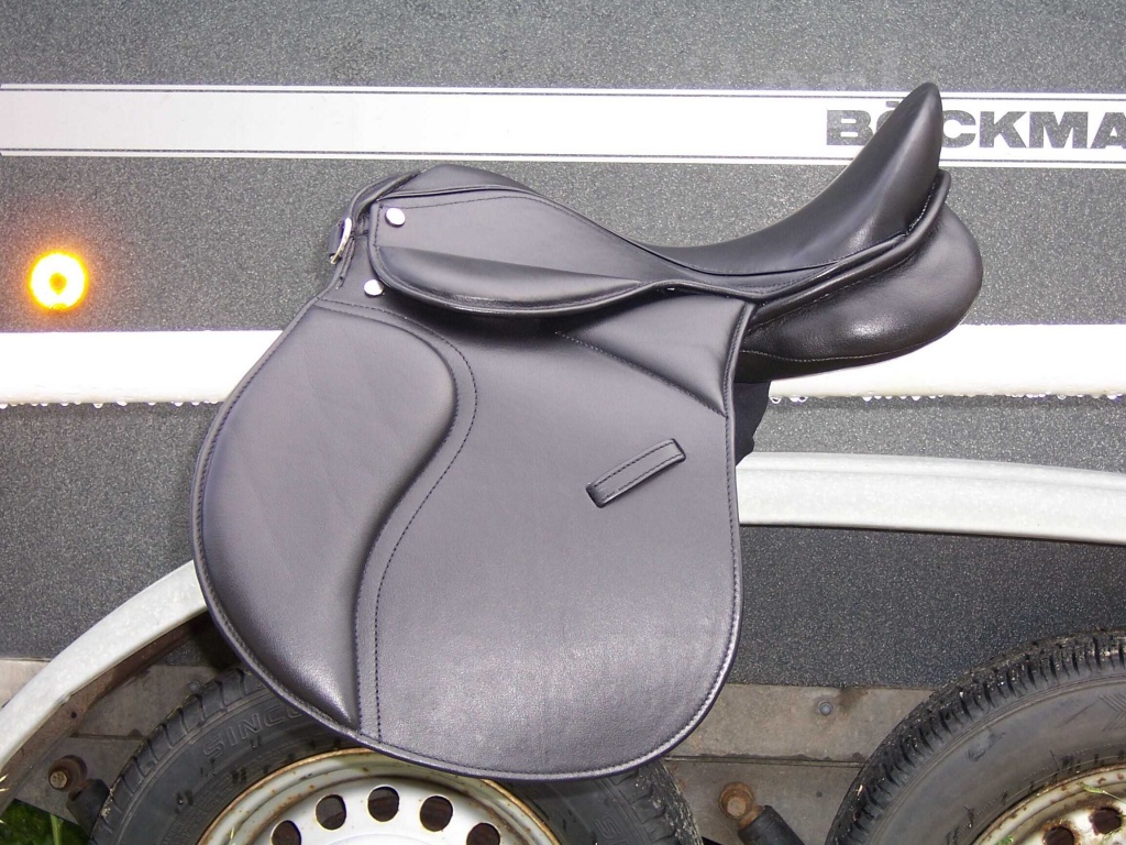 2 nagelneue Ponysättel - Pferdesattel